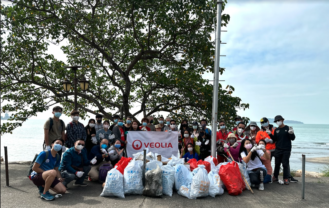 Veolia's Coastal Cleanup Day | Veolia Hong Kong